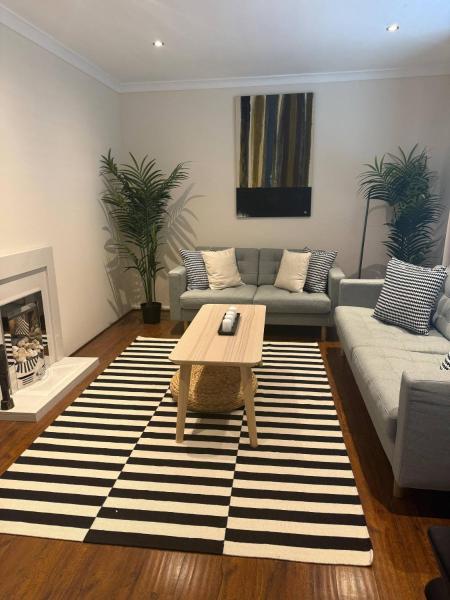 Bright 3-bed House 6 Min To Elizabeth Line - Ilford