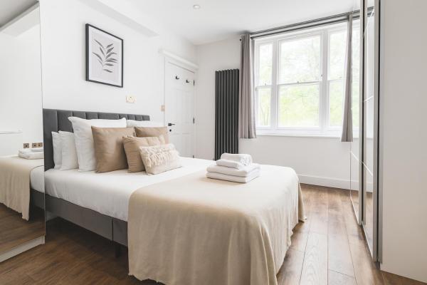 Modern Studio Flat In Hammersmith - London