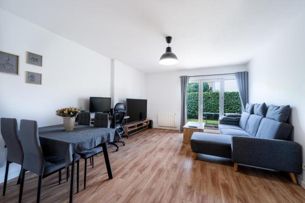 Chez Adrien Au Haillan Appt Rez De Chaussée Jardin - Le Haillan