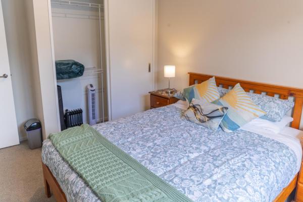 New Two Bedroom House Attached To Main House - Pukekohe