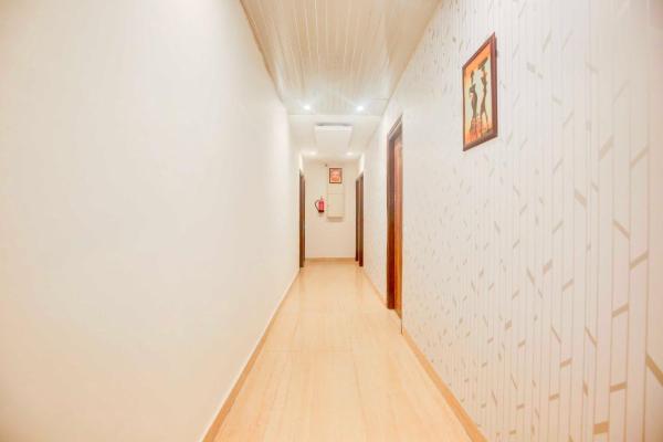 Collection O Chandigarh Road Royal Woods - Zirakpur