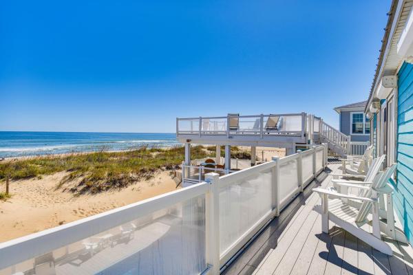 Breathtaking Oceanfront Views! Virginia Beach Home - Virginia Beach, VA