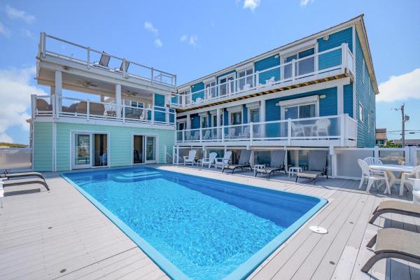 Blue Dolphin, Oceanfront Views! Sandbridge Home - Virginia Beach, VA