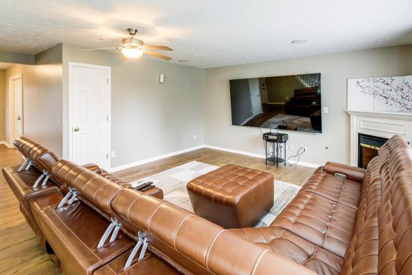 Near Lucas Oil: Cozy 4br Home W/ Fire Pit - Avon, IN