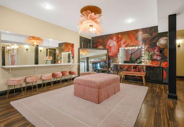 Nashville Bachelorette Retreat 4-bedroom Home - Nashville, TN