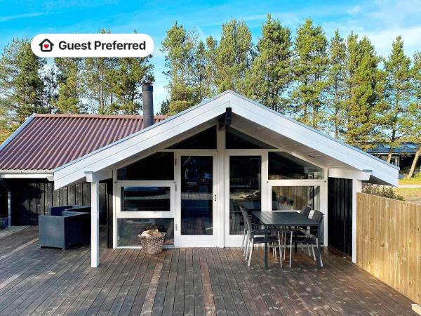 6 Person Holiday Home In Brovst - Danemark