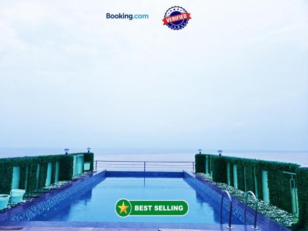 A Luxury Sea View Hotel - The B S Palace ! Near Main Temple & All Main Places - Fully Air Conditioned Rooms With All Facilities & Amenities - Parking & Multi Cuisine Restaurant Availability - Odisha