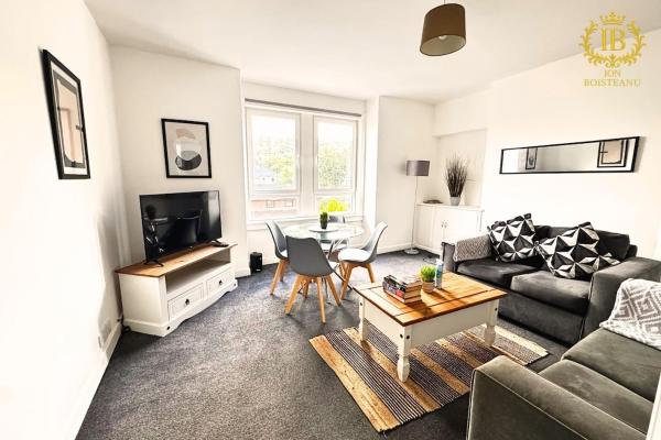Cosy Apartment In Great Gourock Location - Loch Lomond