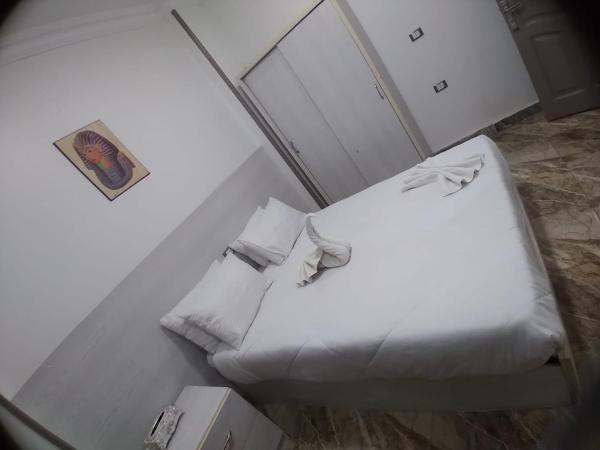 Grand Alaska Inn - Giza