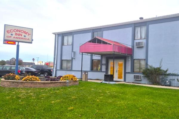 Economy Inn By Townhouse Merrillville Us 30 - Merrillville, IN