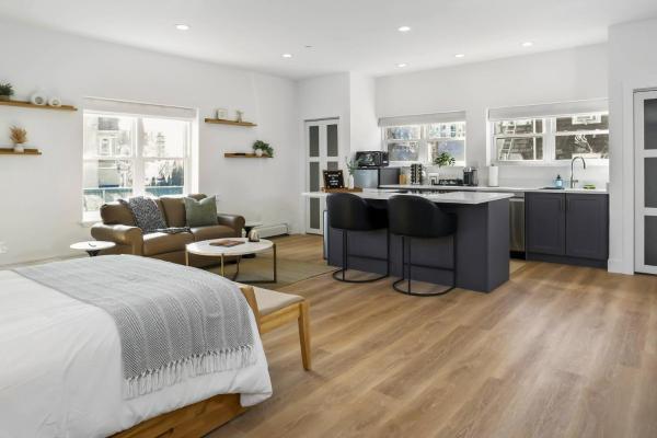 Harbor Haven, Apt #1 Studio - Greenwich