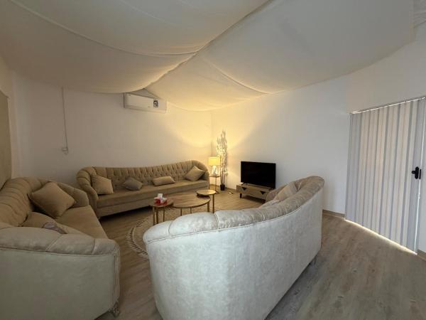 Salmiya Villa In Salem Almubarak Street - Kuwait City