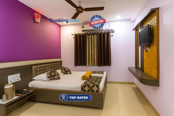 Hotel S B Residency Near Shri Sai Baba Temple - Fully Air Conditioned Room - Free Wifi And Parking Available - Best Premium Hotel In Shirdi - Shirdi