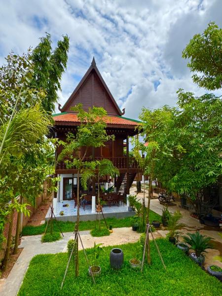 Sala Khmer - Living With Locals - Cambodia