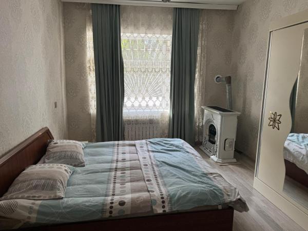 Spacious 2br Apartment , Steps To Beach , Central & Quiet , Fast Wifi - Azerbaijan