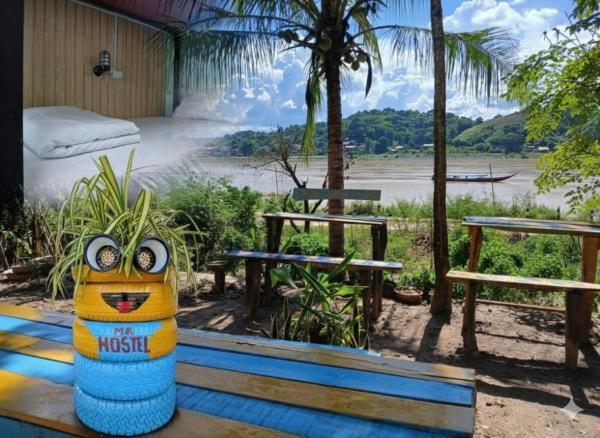 5 Minutes To Slow Boat Pier Hostel - Laos