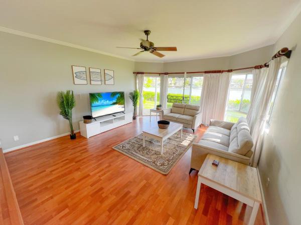 Waterfront Bliss At Tropical Townhouse Townhouse - Honolulu, HI