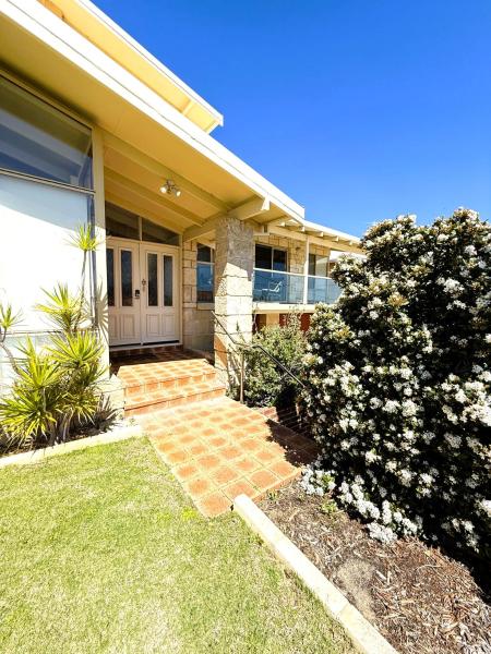 24 Sorrento Seabreeze 5br Family Seaside Home - Perth