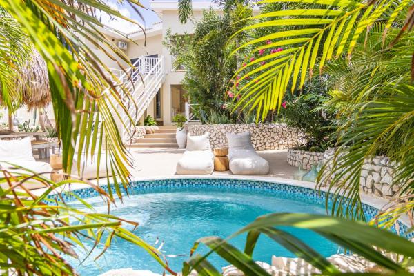 De Vos Botanica Mini Resort Met Plunge Pool In Jan Thiel - Curaçao