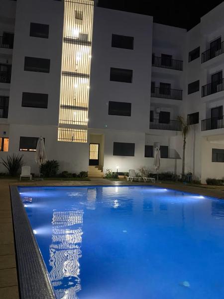 Appartement Moderne Avec Piscine - Bouznika