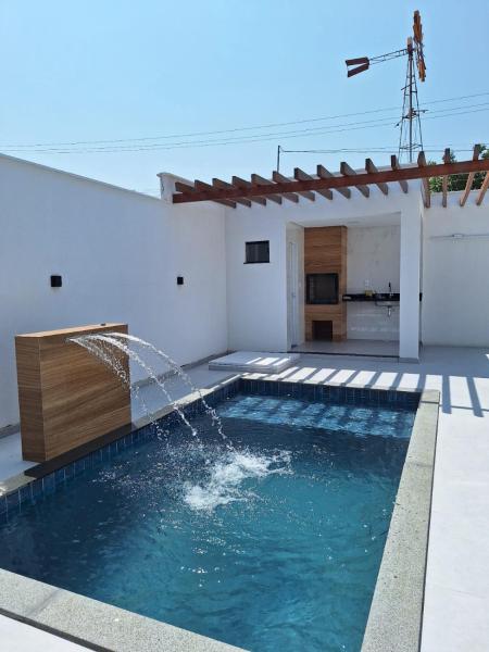 Casa Com Piscina A Px A Praia Do Araçagy - São Luís