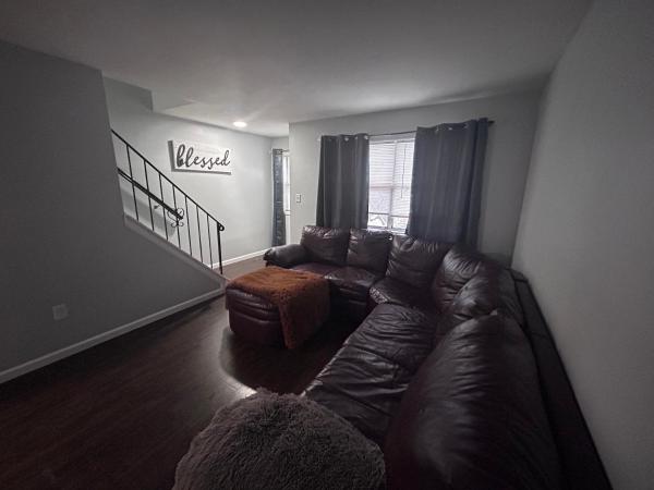 Kickback And Relax - Newark, NJ