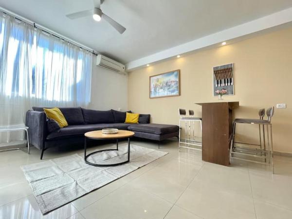 2br Sunny Escape By The Beach - Tel Aviv-Yafo