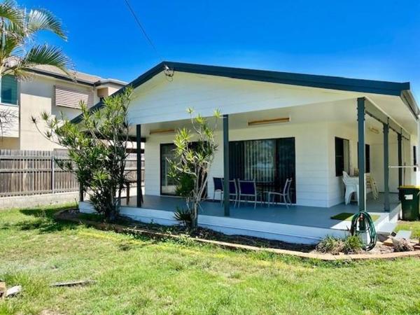 71 The Esplanade - Woodgate