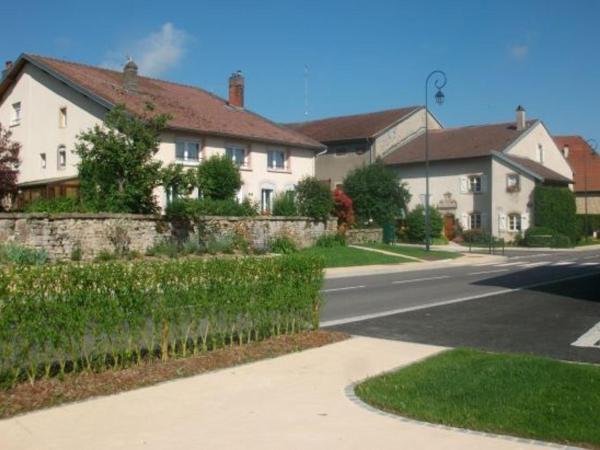 Spacieux Gîte Familial Avec Jardin Et Salle De Jeux, Proche De Center Parcs Et Des Vosges - Fr-1-584-45 - Hattigny