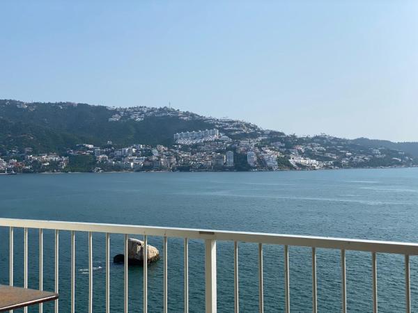 Suite Frontal A Pie De Playa Con Terraza Panorámica - Acapulco