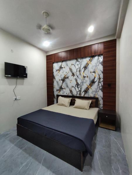 Nomadic Kashi Stays - Varanasi