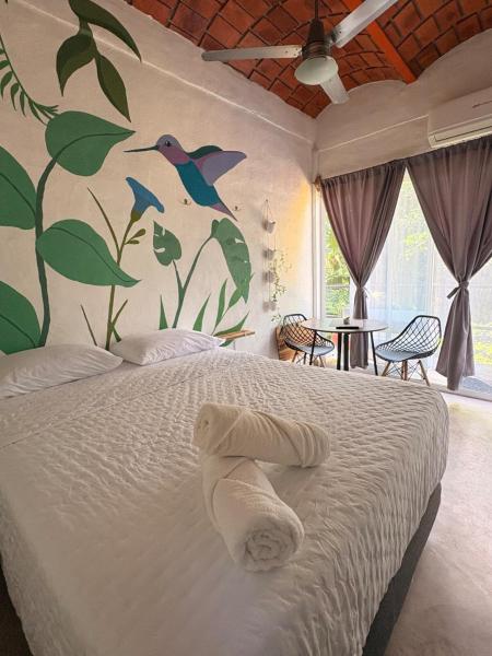 Habitacion Privada Con Piscina Compartida - Lo de Marcos