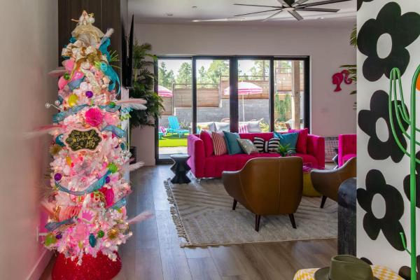 Flagstaff Barbie Dream House - Flagstaff, AZ