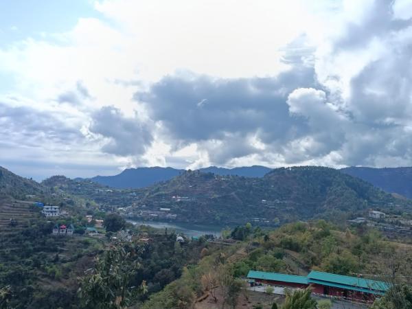 Brijwasi Homestay - Naukuchia Taal