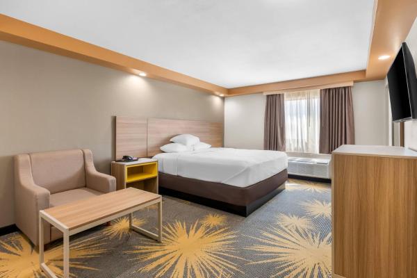 Econo Lodge Woodbridge - New Jersey
