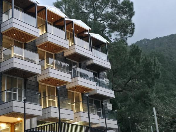 Vinsober Kainchi Dham Nainital - Nainital