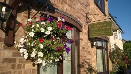 Denham Guest House - Hayes
