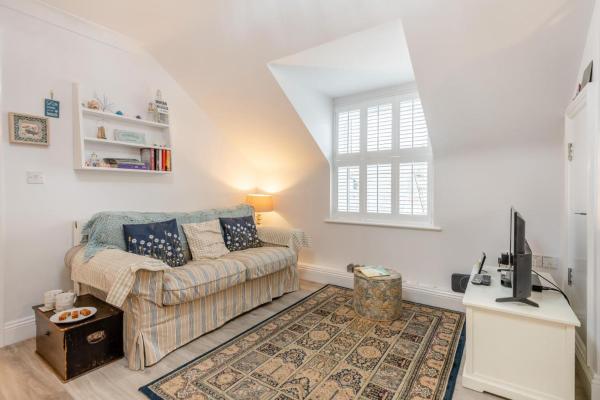 Daisy May Apartment - Swanage