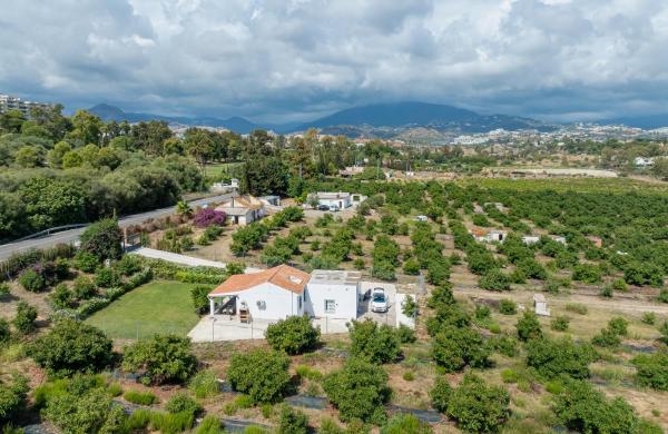 La Casa De Los Aguacates Entre Marbella, Benahavìs Y Estepona - Puerto Banús