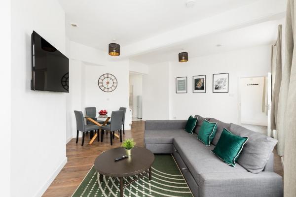 The Newhall Loft By Prime Stays - 2-bedroom Jq City Apartment With Private Entrance - The Royal Town of Sutton Coldfield