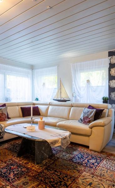 Große Helle Wohnung Am Wald In Bad Saarow Nahe Grünheide Und Berlin Souterrain - Bad Saarow