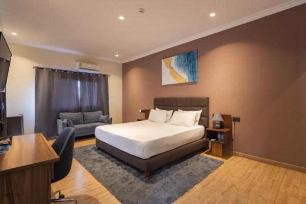 Nouveau Hotel - Accra