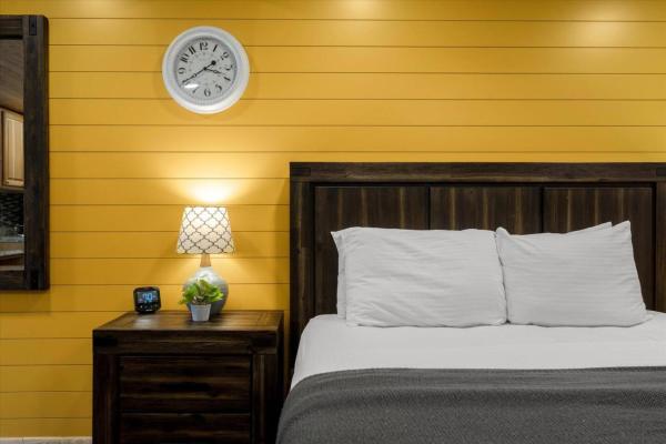 20 Creekside Retreat - Sedona, AZ