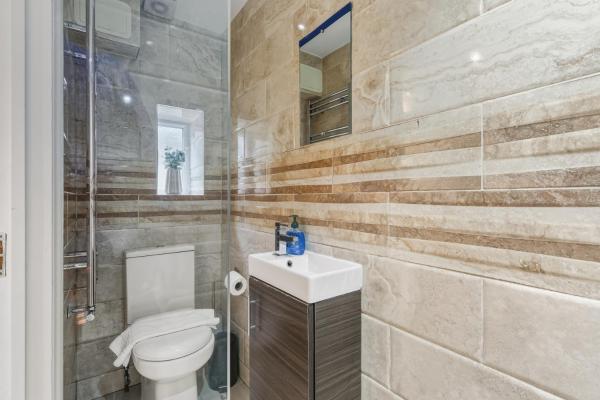 Comfortable 1-bedroom Apartment, Great Location - Earl's Court