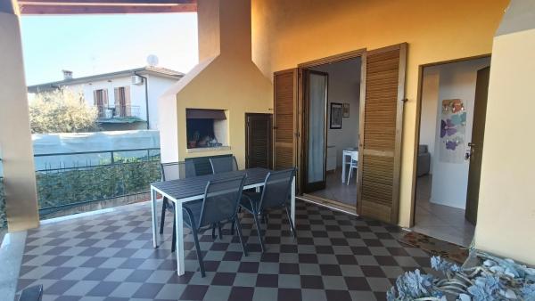 Appartamento Polpenazze - Relax In Collina Con Piscina - Moniga del Garda