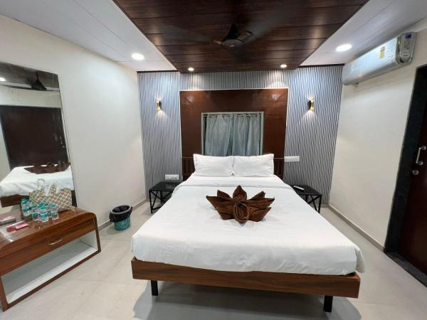 Roofyard Villa - Matheran