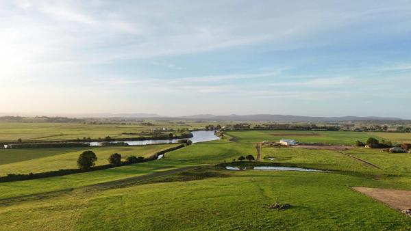 Duckenfield Haven - Hinton