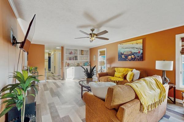 Lighthouse Retreat At The Beach - Myrtle Beach, SC