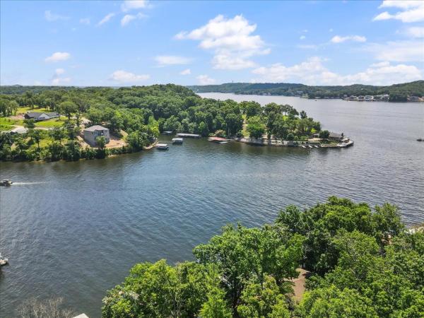 Pet Friendly A Frame W/ Private Dock & Great Lake Views - Lake Ozark, MO