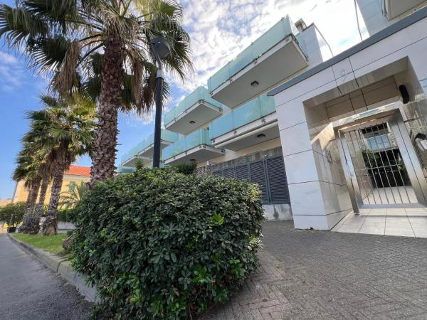 Palm Grove House - Loano